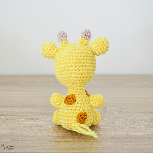 Ravelry: Baby Giraffe pattern by Michelle Alvarez