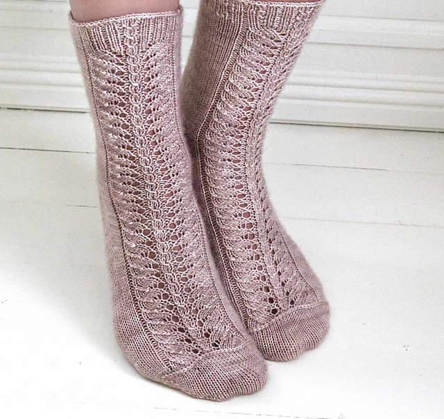 Ravelry: Eso pattern by Joanna Ignatius