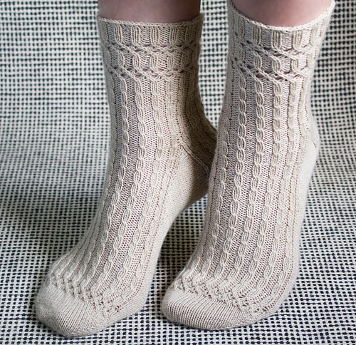 Ravelry: Sona pattern by Joanna Ignatius