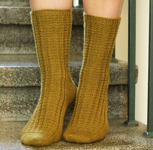 Ravelry: Rovi pattern by Joanna Ignatius