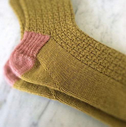 Ravelry: Vira pattern by Joanna Ignatius