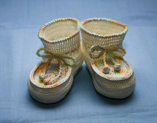Ravelry: Baby Booties pattern by Mimi Alelis