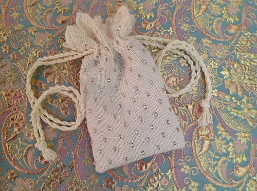Ravelry: Beaded Wedding Purse pattern by Susan Rainey
