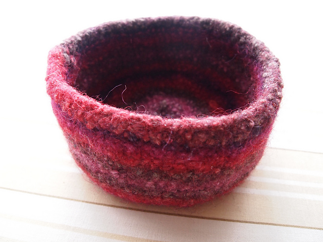 Ravelry: Felted Bowl pattern by Susan Wolcott