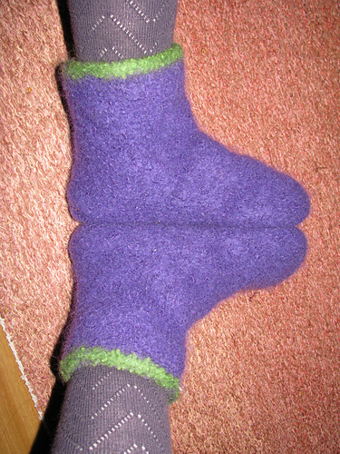 Ravelry: Tossut pattern by Anne-Maija Immonen