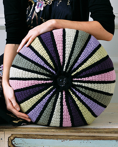 Ravelry: Color Wheel Pillow pattern by Katherine Eng