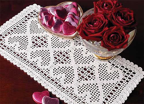Ravelry: Dainty Little Heart Mat Filet pattern by Lee Ann Hamm