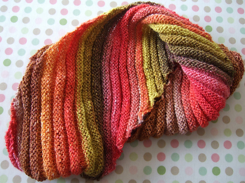 Ravelry: Rainbow Moebius pattern by Manuèle Ducret