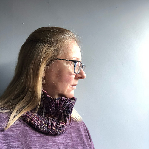 Ravelry: Mikado Cowl pattern by Susan Ashcroft