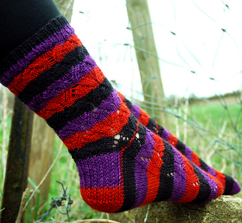 Ravelry: Wavy Socks pattern by Miss Elle