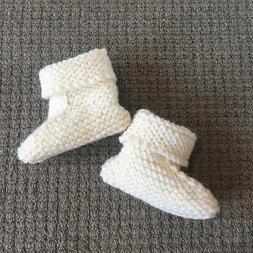 Ravelry: Babbity Baby Booties pattern by marianna mel