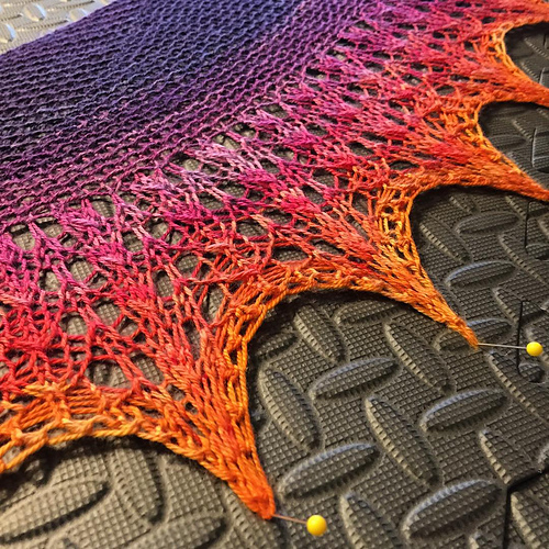 Ravelry: Beautiful cobweb pattern by Susan Ashcroft