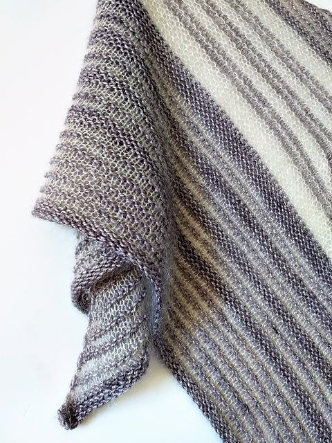 Ravelry: missuscolumbo's SAMPLE Floatini