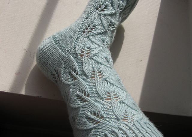 Ravelry: mjgonzo's Leaves socks