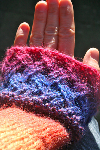 Ravelry: Letitia pattern by Kelly McCraw