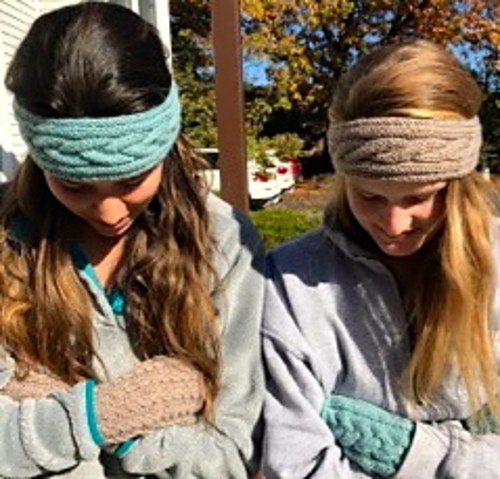 Ravelry: Holiday Cables Collection pattern by Michelle Kupfer