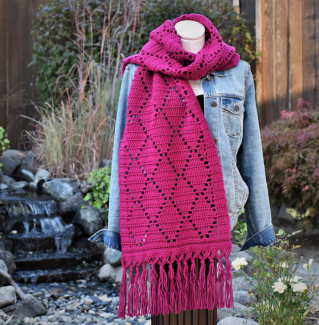 Ravelry: Paragon Shawl Scarf pattern by Maria Bruni