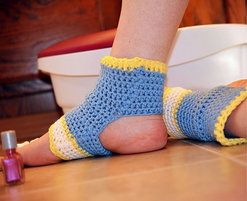 Ravelry: Yoga/Flip Flop Socks pattern by Lisa Jelle