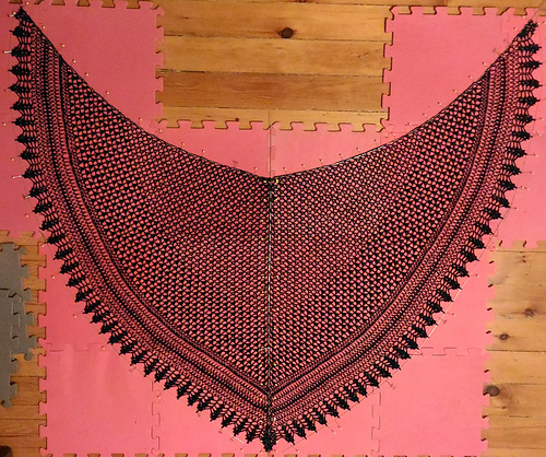 Ravelry: One Row Shawl pattern by PurpleIguana