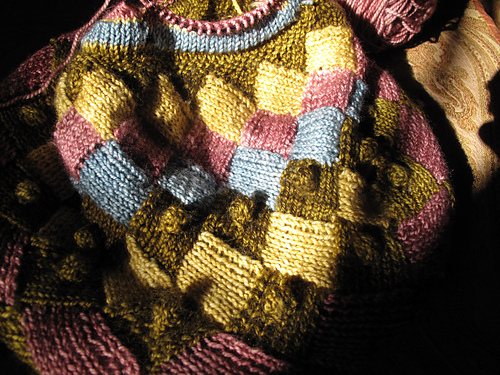 Ravelry: Entrelac Reticule With Bobble Trim pattern by Annie Modesitt