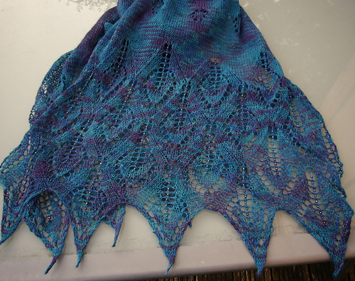 Ravelry: peacock scarf pattern by Helen Kennedy