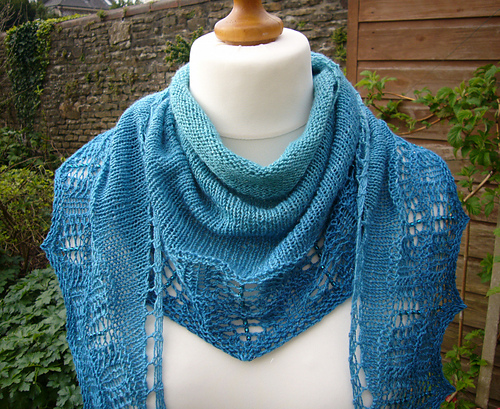 Ravelry: Dancing waves shawl pattern by Helen Kennedy
