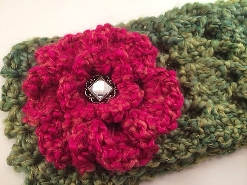 Ravelry: Country Cottage Ear Warmer pattern by Sarah Moss