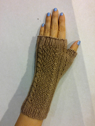 Ravelry: stake and strand pattern by bunnymuff - Mona Zillah