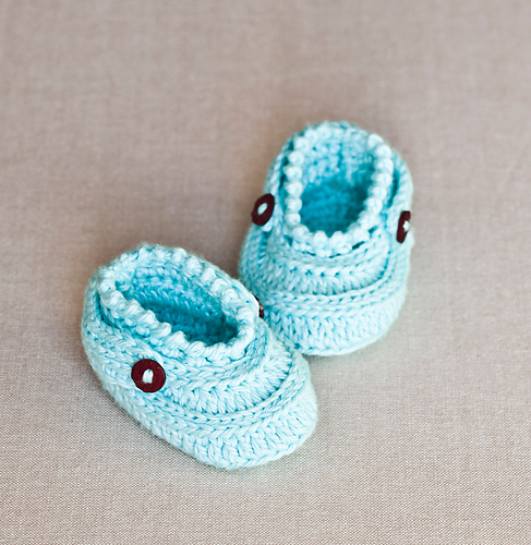 Ravelry: Molded Clogs pattern by Mon Petit Violon
