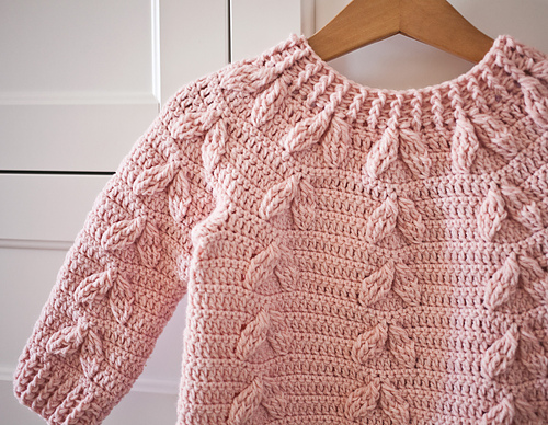 Ravelry: Magnolia Sweater pattern by Mon Petit Violon