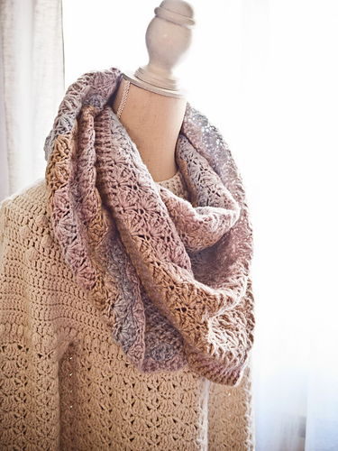 Ravelry: Angel Shawl pattern by Mon Petit Violon