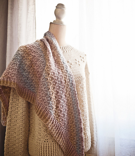 Ravelry: Angel Shawl pattern by Mon Petit Violon