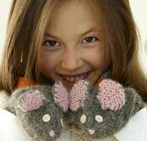 Ravelry: Mouse Mittens pattern by Claire Montgomerie