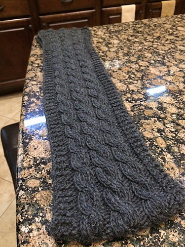 Ravelry: Easy Cable Scarves pattern by Diana Jordan