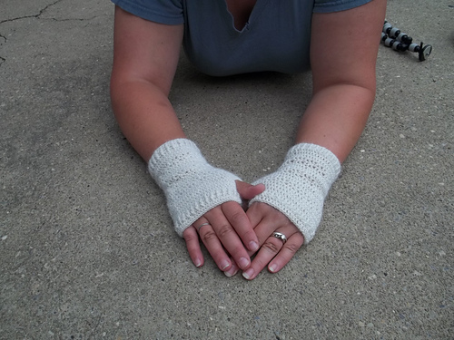 Ravelry: Kate's Office Mitts pattern by Jen Fleeger