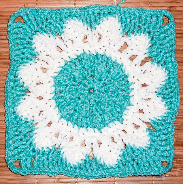 Ravelry: square #24 pattern by Laurie Halama