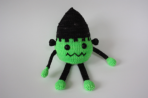 Ravelry: the BOO! Crew pattern by Susan Claudino