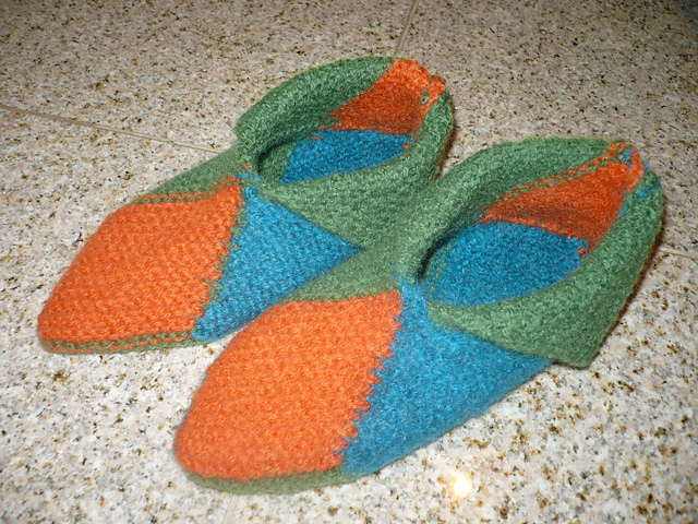 Ravelry: mountainnana's Easy Norwegian House Slippers