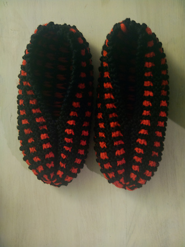 Ravelry: the windows slippers are back pattern by Marie-Andrée Dionne