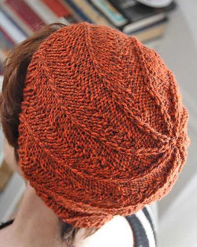 Ravelry: Diagonal Hat for Men pattern by Fehér Zsuzsanna
