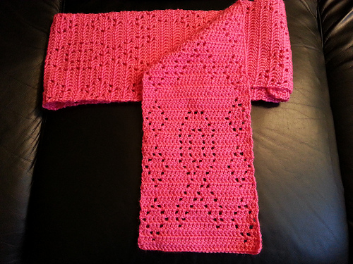 Ravelry: Cancer Ribbon Scarf pattern by Jessica Woofter