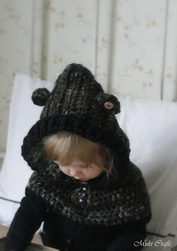 Ravelry: Phenix hood pattern by Muki Crafts