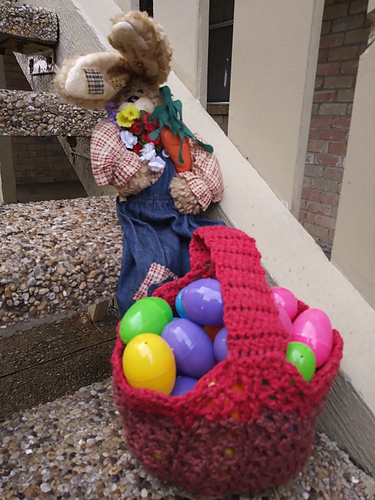 Ravelry: Easter Basket Bag pattern by R. W.