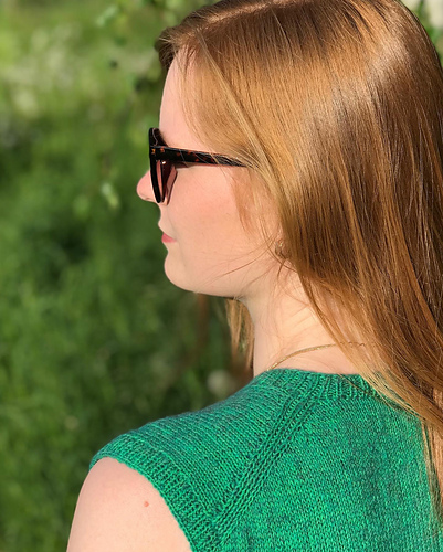 Ravelry: Top Leni pattern by Brigitte Zimmermann