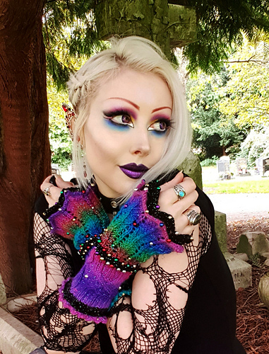 Ravelry: Beaded Pixie Witch Cuffs pattern by Dorian Bridges