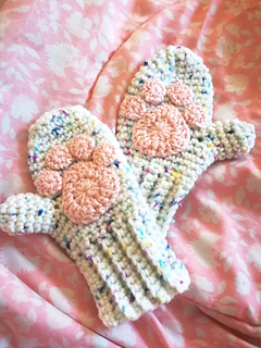 Ravelry: Shansze's Toddler Kitten Mittens