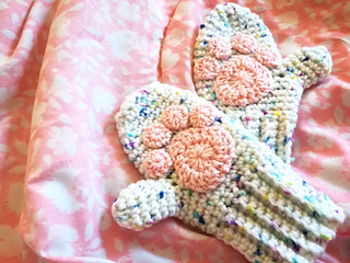 Ravelry: Shansze's Toddler Kitten Mittens