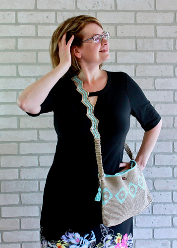 Ravelry: Chasing Diamonds Bag pattern by Tonya Bush