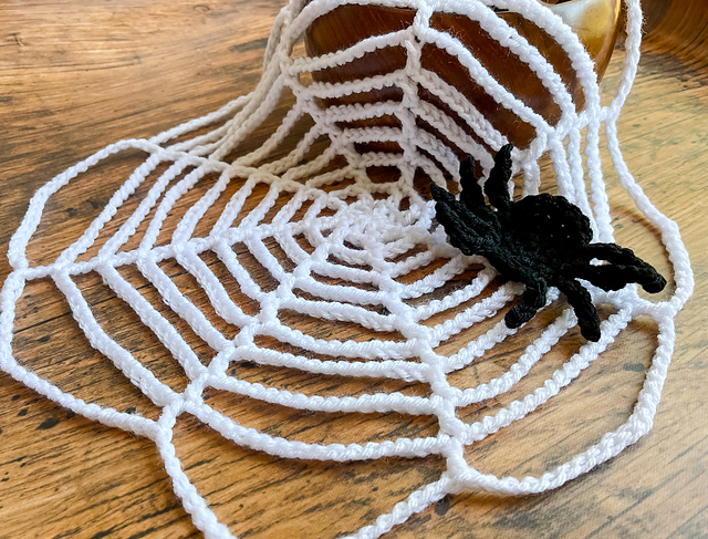 Ravelry: Crochet Spiderweb & Spider Applique pattern by Tonya Bush