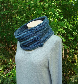 Ravelry: Button Down Cowl - PA-327 pattern by Nancy Brown